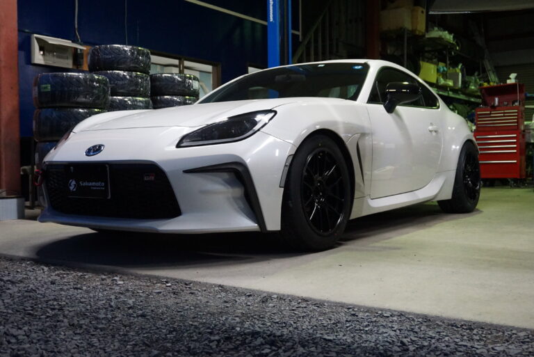 BUNZOU号GR86のタイヤ＆ホイールを16インチから17インチへ | サカモトエンジニアリング