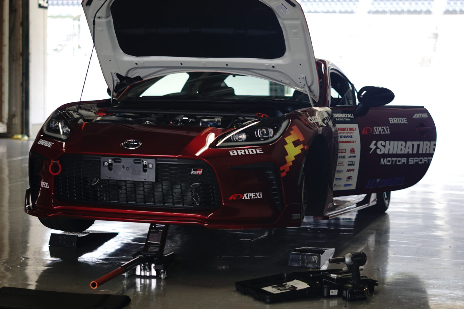 シバタイヤR31 280Rを鈴鹿サーキットでテスト！30秒切りなるか？ | サカモトエンジニアリング